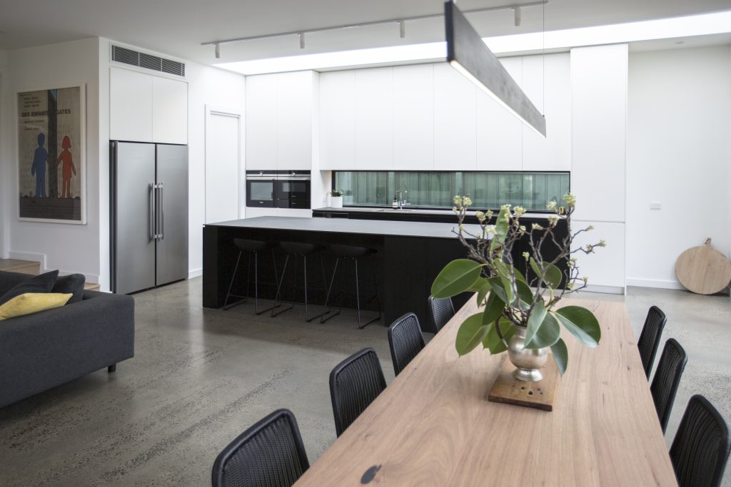 Tips for an Entertainer's Kitchen – Function & Style Combined